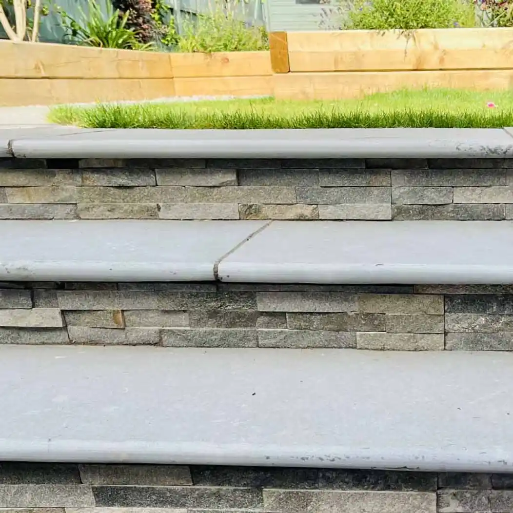 Graphite Grey Limestone | Outdoor Step