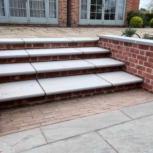Grey Sandstone | Bullnose Step