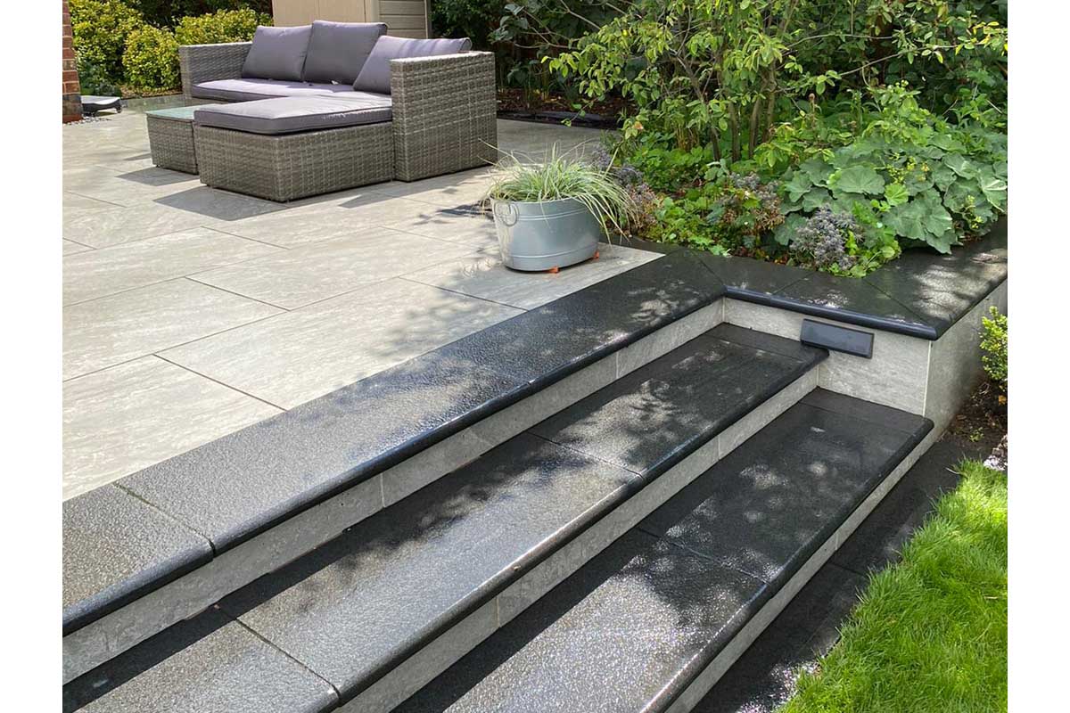 Black Granite | Bullnose Step